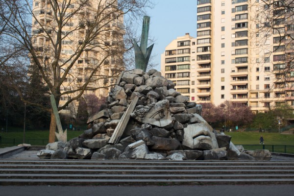 La fontaine des Géant à Villeurbanne Tonkin - Sandrillon in Lyon